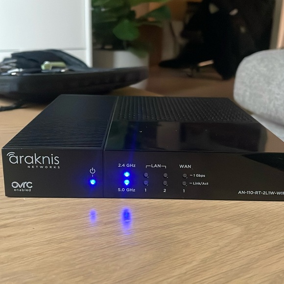Araknis | Networking | Araknis Wifi Router | Poshmark